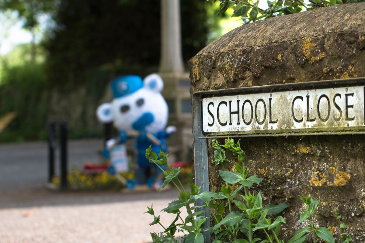 Keevil School & Scarecrow Trail – KEEVIL VILLAGE